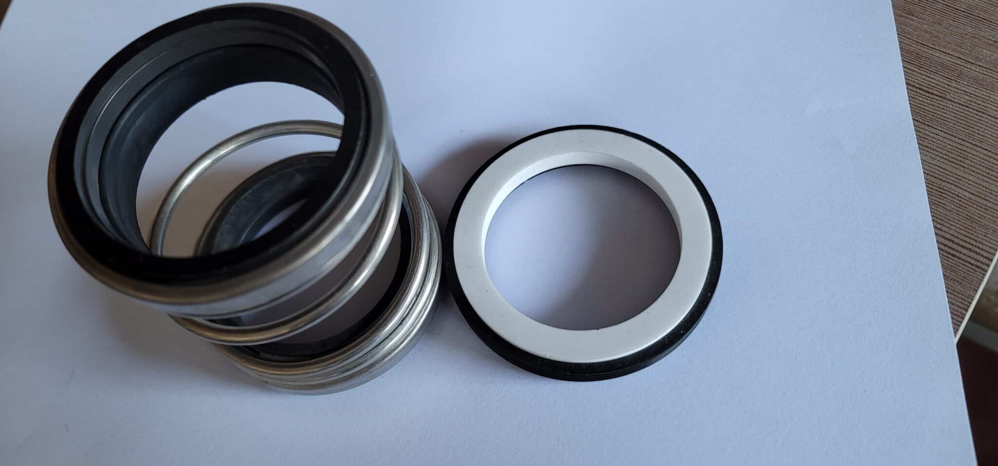 Carbon vs Ceramic Mechanical Seal: What Is the Difference